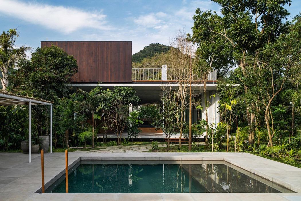 A Concrete Rainforest Retreat By Gui Mattos - IGNANT