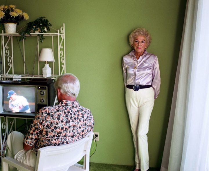 Larry Sultan's Pictures From Home - IGNANT