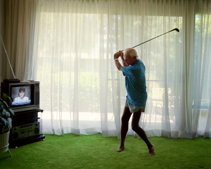 Larry Sultan's Pictures From Home - IGNANT
