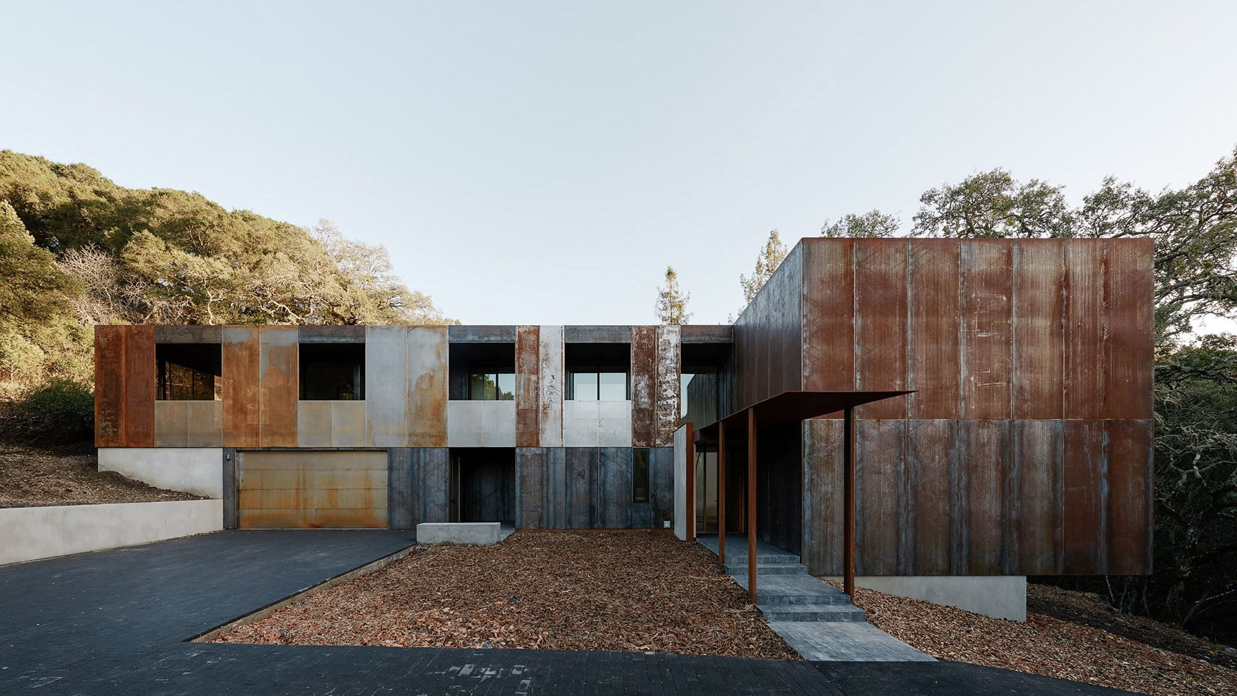 A Steel-Clad Home In A Grove Of Ancient Oaks - IGNANT