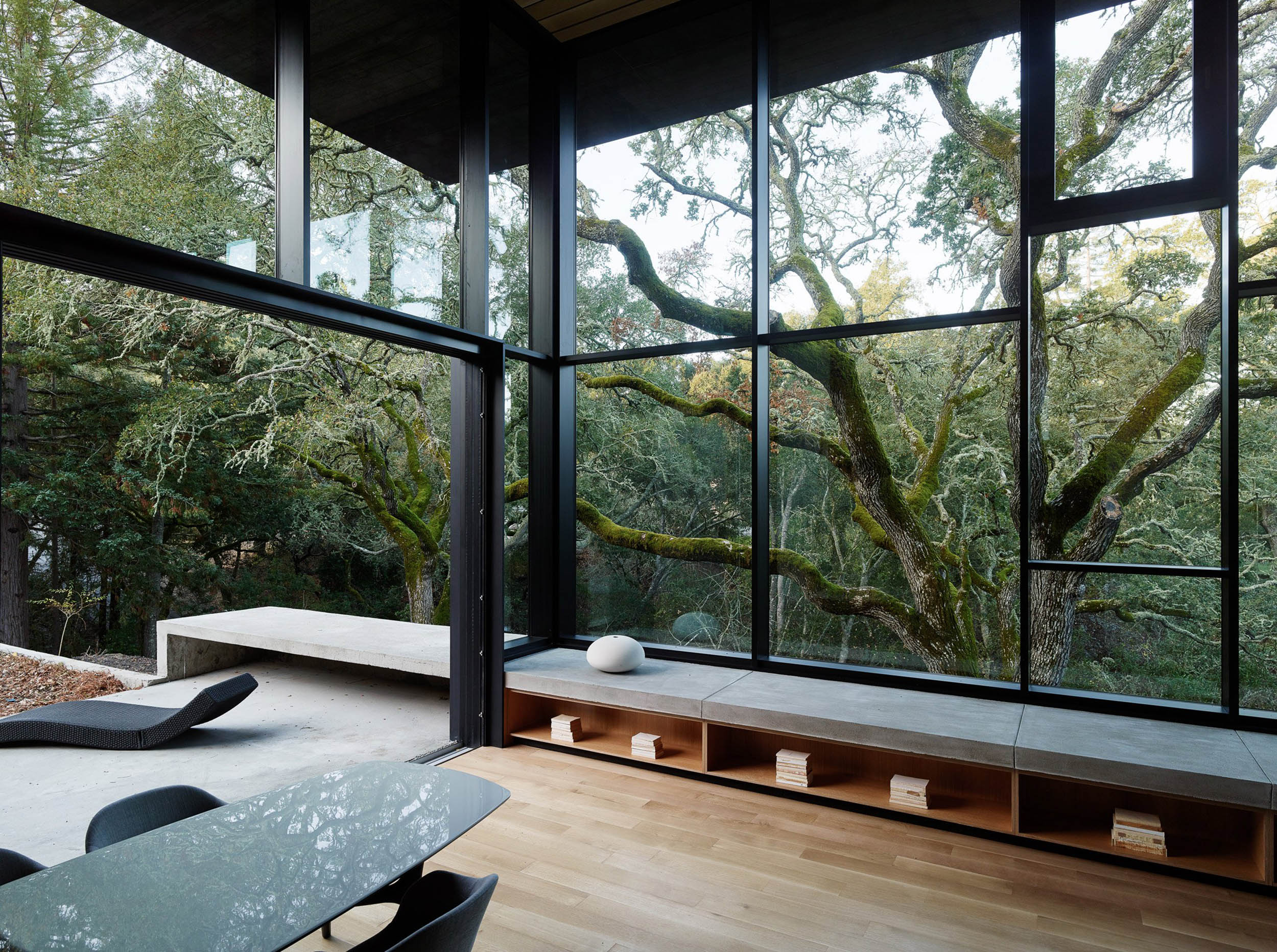 A Steel-Clad Home In A Grove Of Ancient Oaks - IGNANT