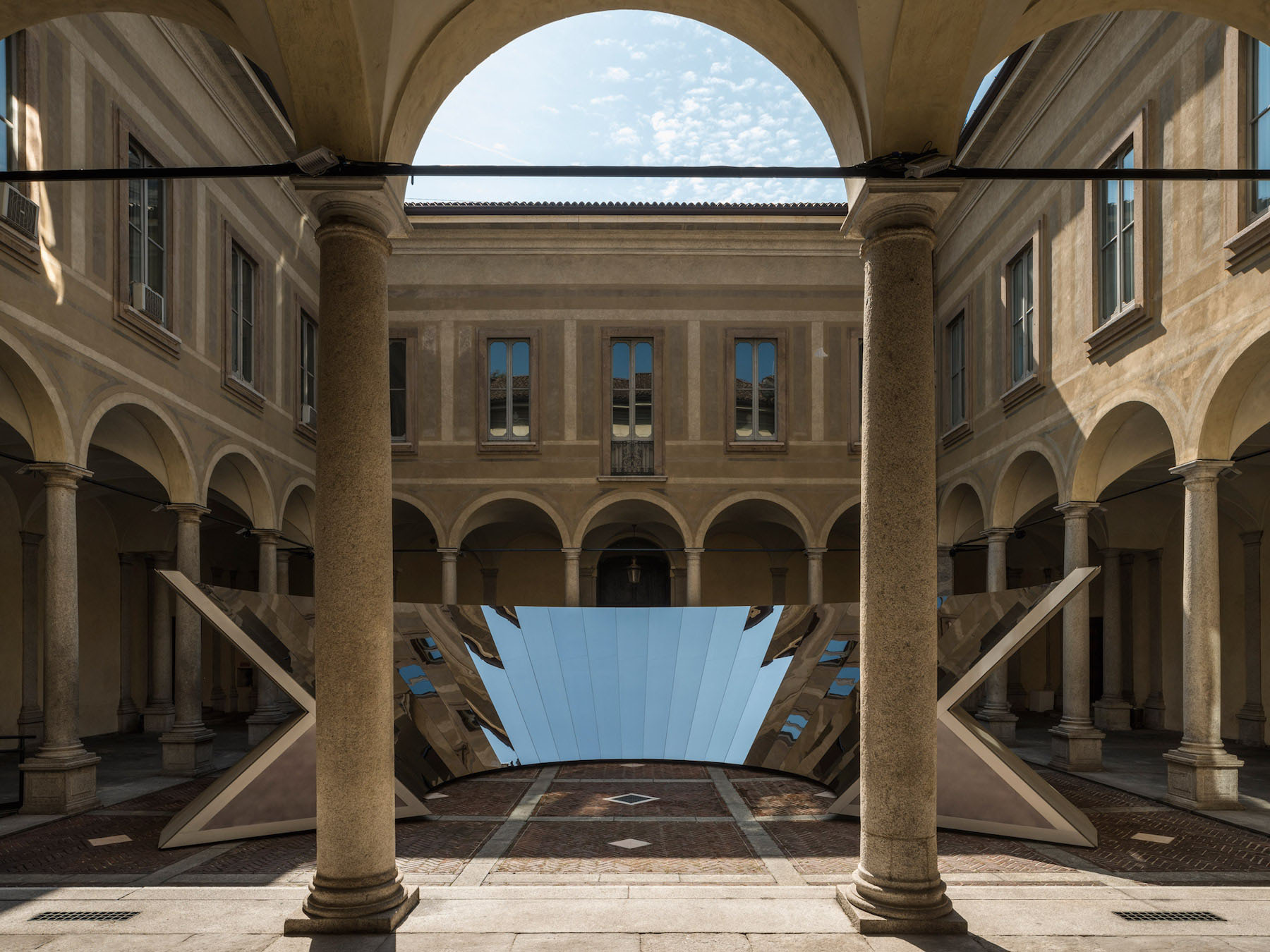 Phillip K. Smith III’s Reflective Open Sky Installation - IGNANT