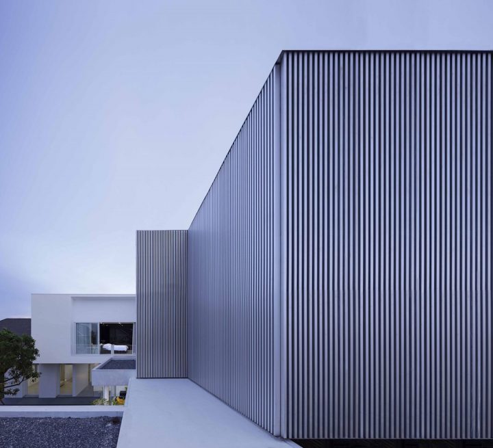 White Box House By Ayutt And Associates Design - IGNANT