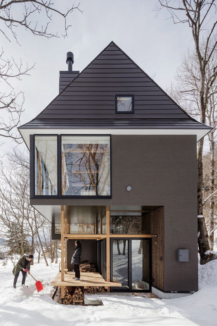 A House Of Platforms Overlooking Nojiri-Ko Lake - IGNANT