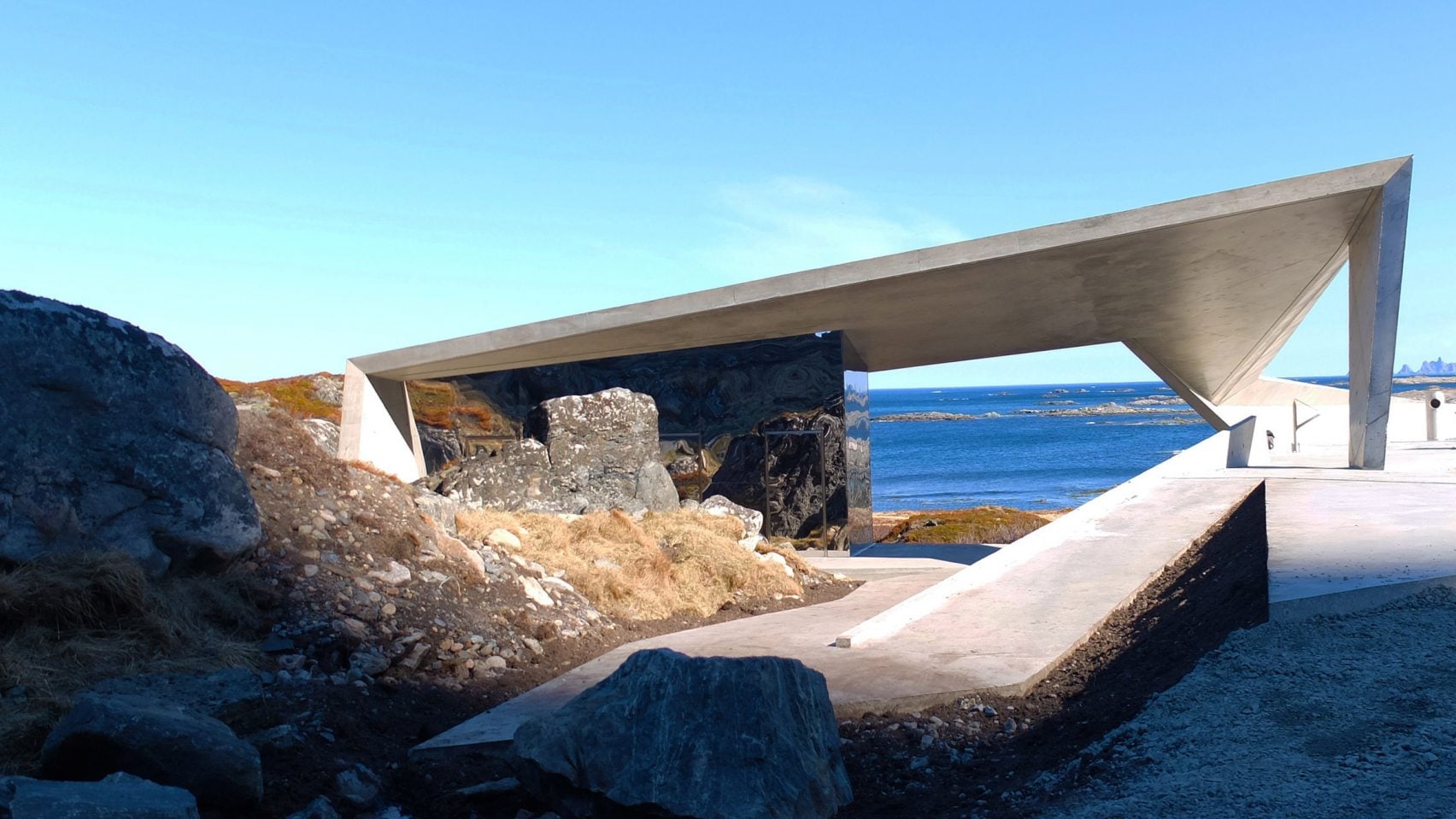 The Opulent Public Toilet On A Norwegian Scenic Highway - IGNANT