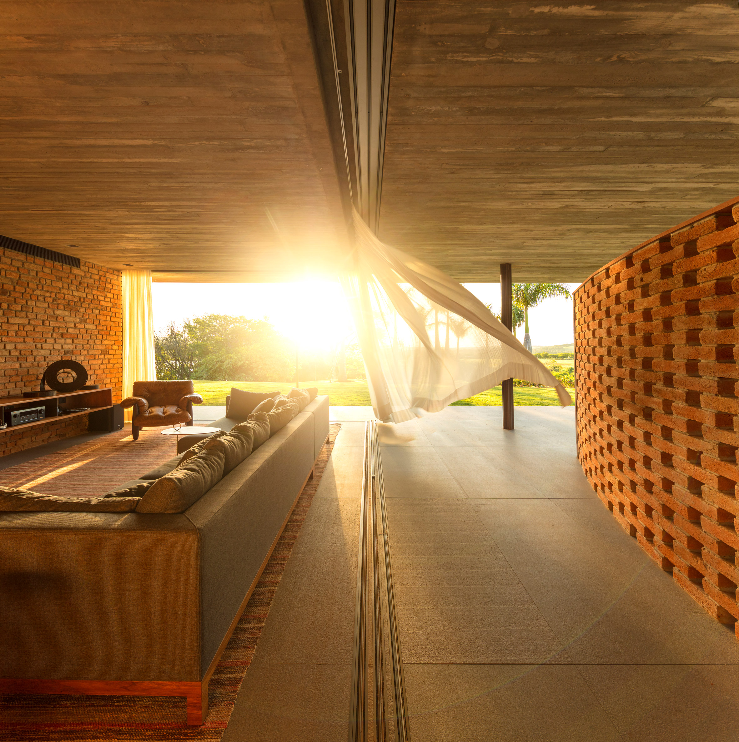 Studio MK27's Radical Exercise In Horizontality - IGNANT