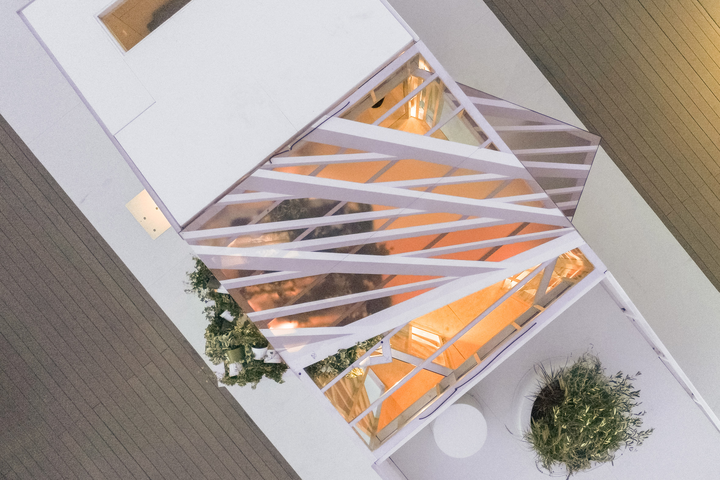 The MINI LIVING Urban Cabin Presents Micro-Living In The Metropolis ...
