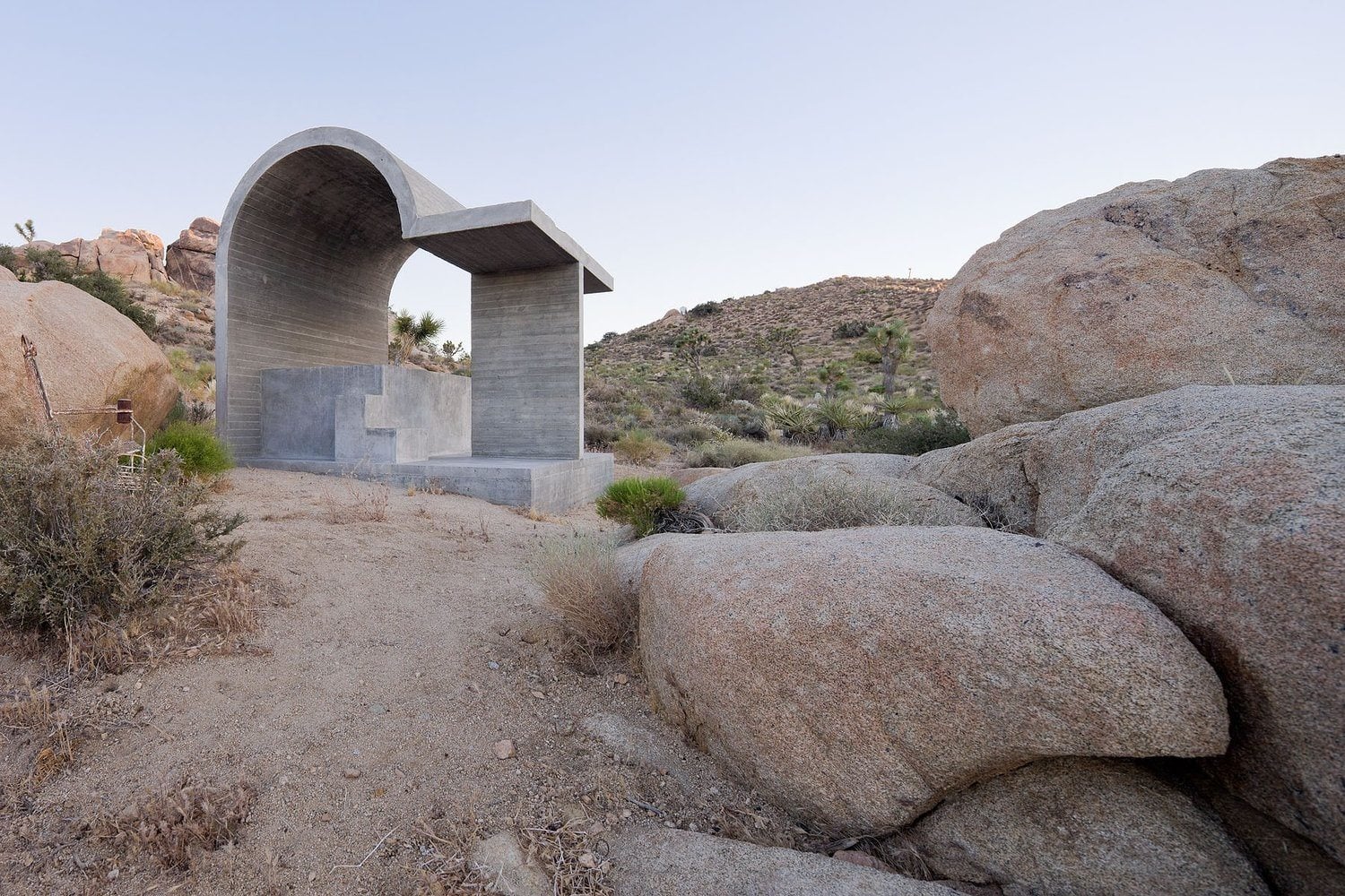 Between Heaven And Earth: The Unique Architecture Of Joshua Tree ...