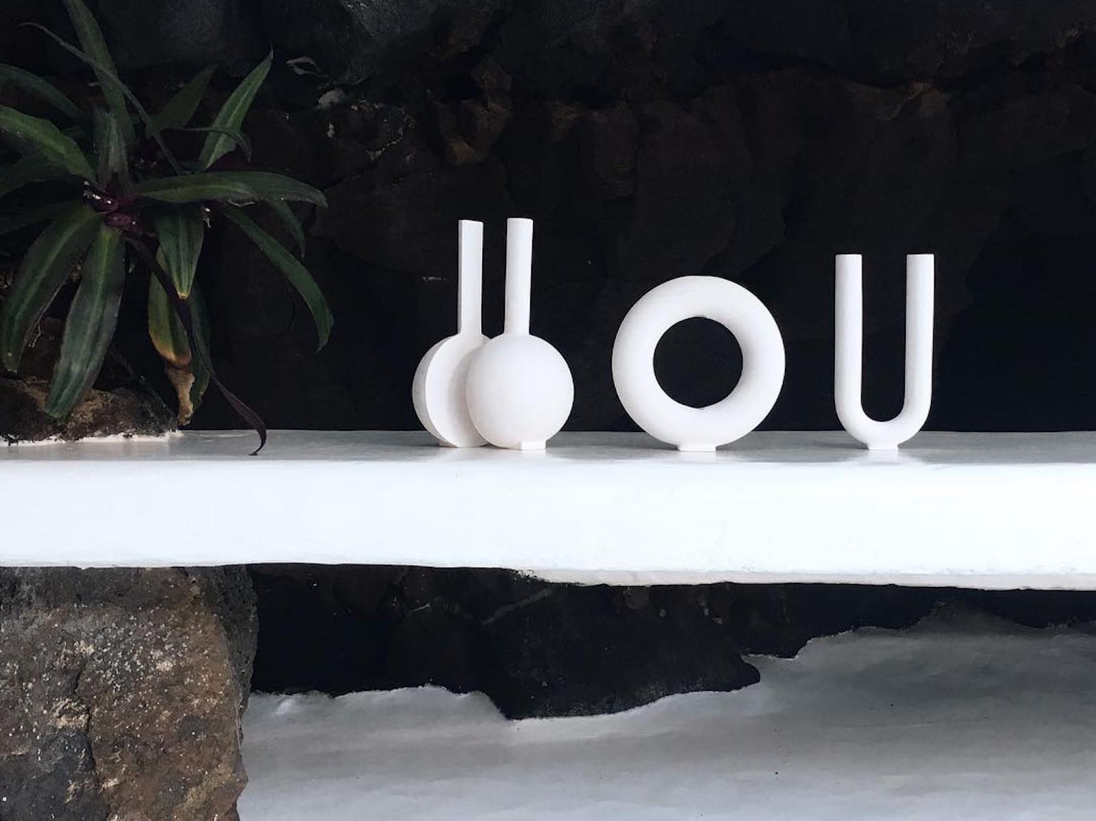 Valeria Vasi, Artistic Expression In Geometric Vases - IGNANT