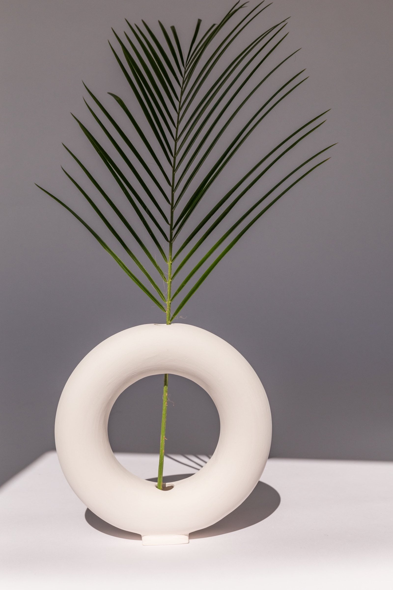 Valeria Vasi, Artistic Expression In Geometric Vases - IGNANT