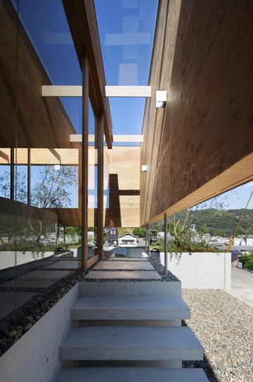 A Circular Shaped Japanese Home By UID Architects - IGNANT