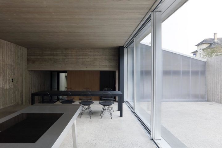 2001 Completes An Essentialist Concrete Home Named After A Luxembourg ...