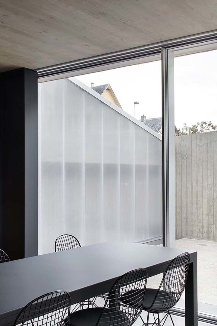 2001 Completes An Essentialist Concrete Home Named After A Luxembourg ...