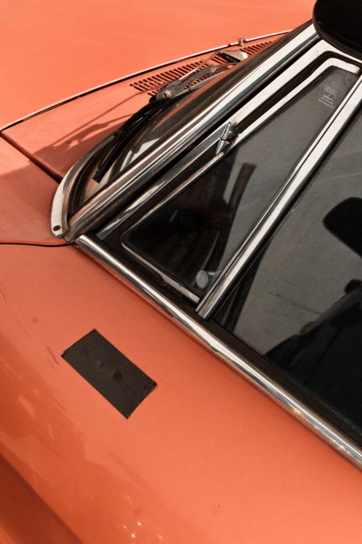 Ronni Campana Photographs Badly Repaired Cars - IGNANT