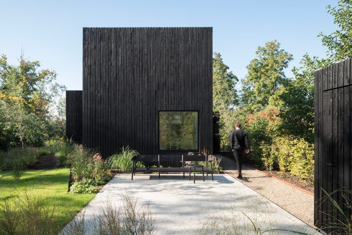 This Tiny Dutch Holiday Home “Leaves A Strong Impression” - IGNANT
