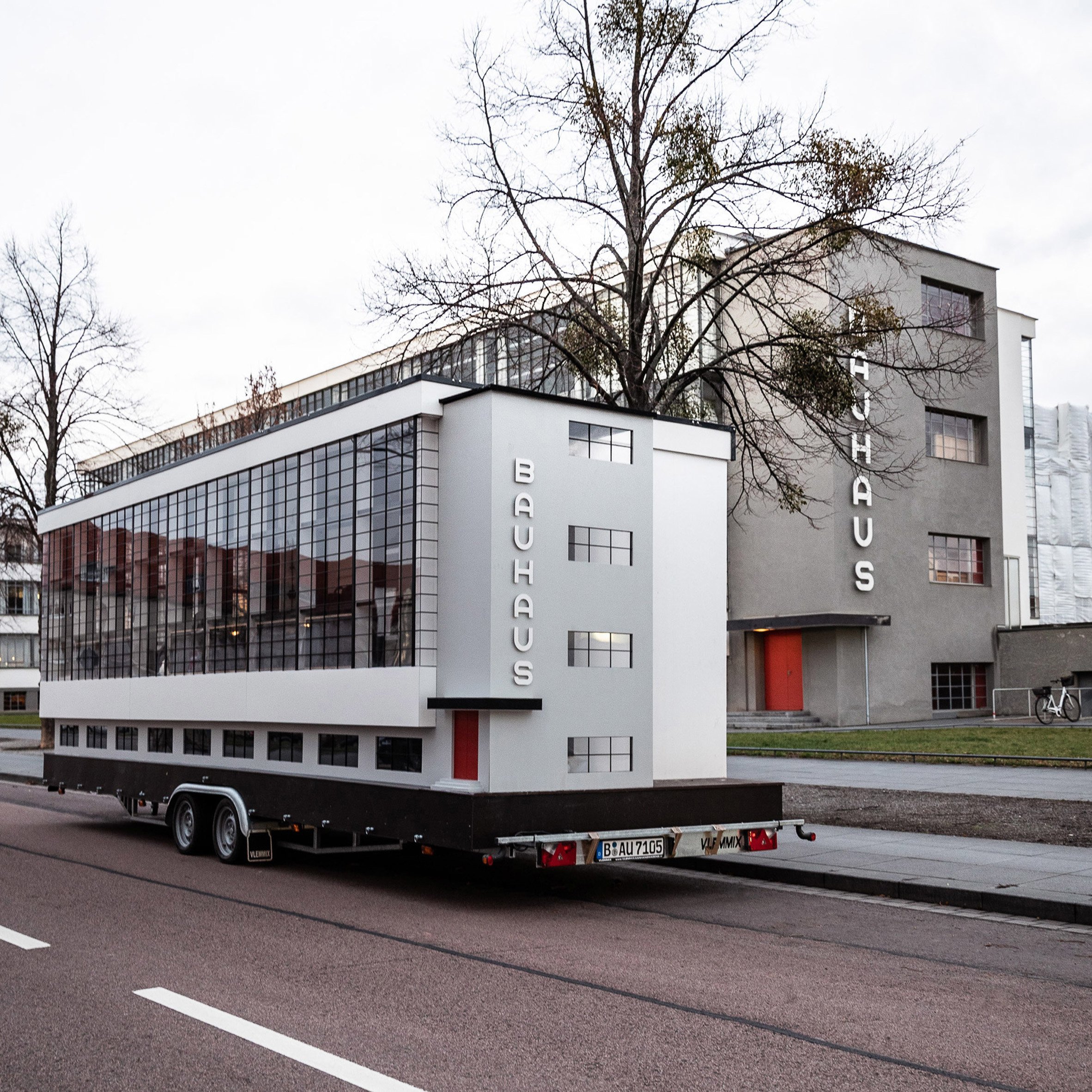 SAVVY Contemporary Gives The Bauhaus Wheels In A Mobile Exhibition ...