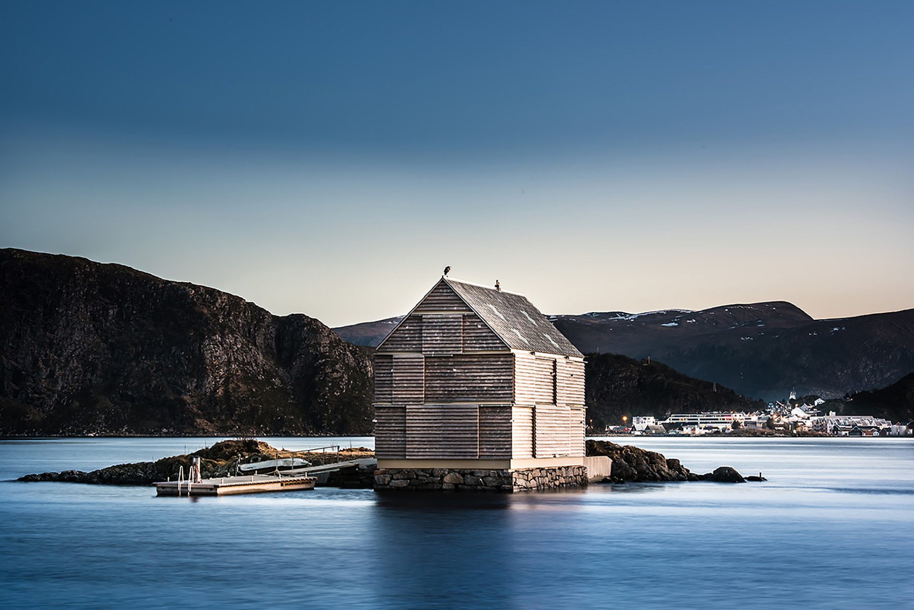 Knut Hjeltnes’ Unique Holiday Home Sits On Its Own Island In A ...