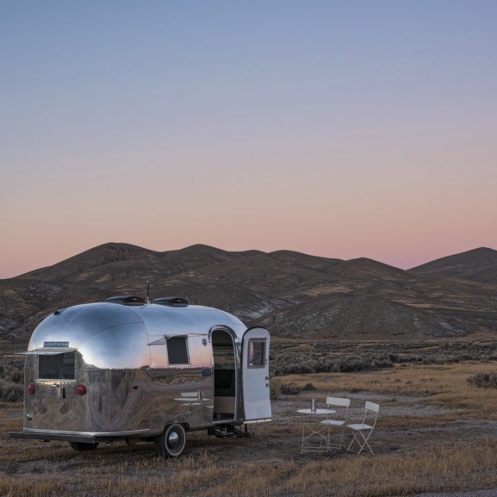 A 1960s Airstream Transformed Into A Self-Contained Retreat In ...