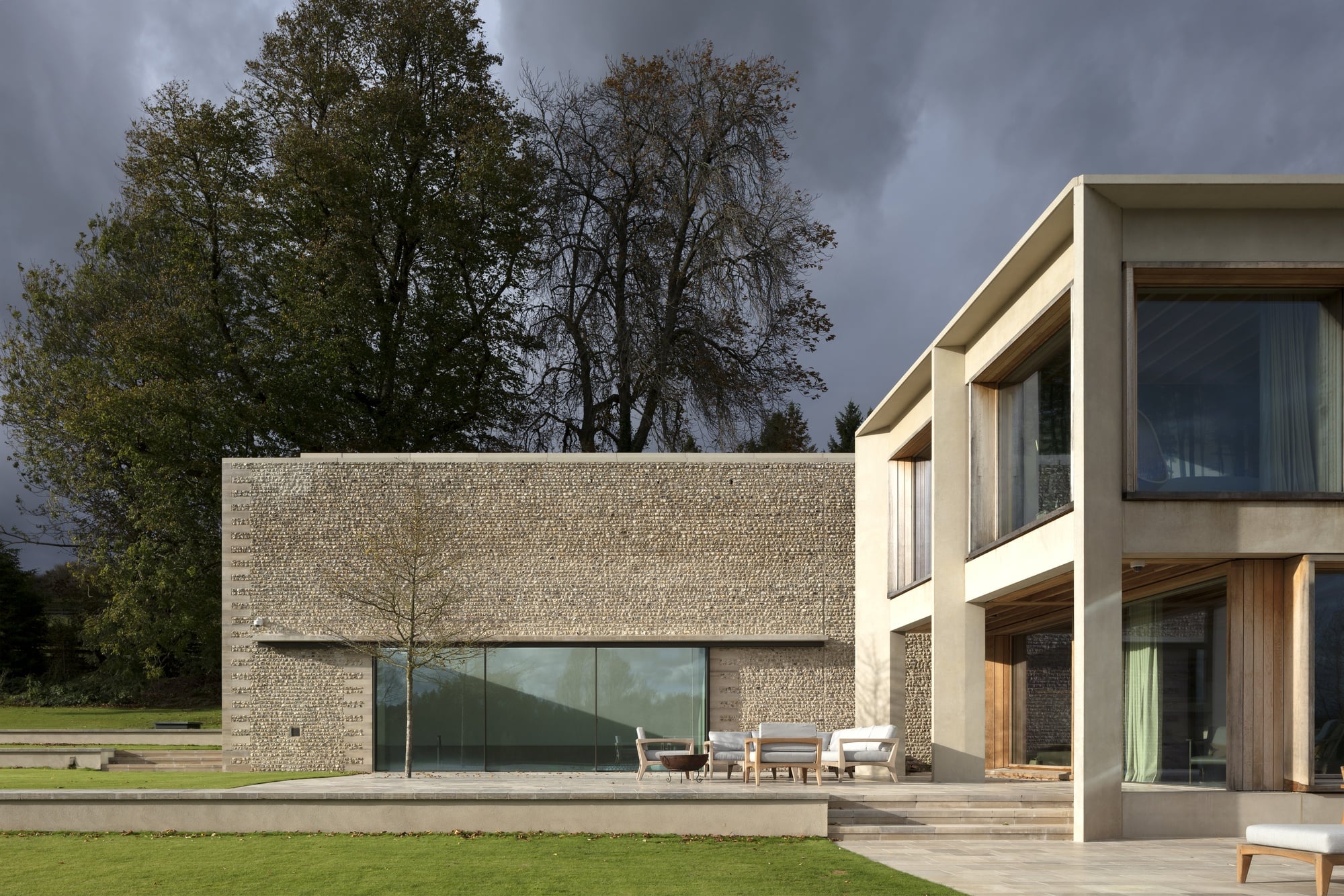 Hampshire House, An Exemplary Piece Of Architecture In The English ...