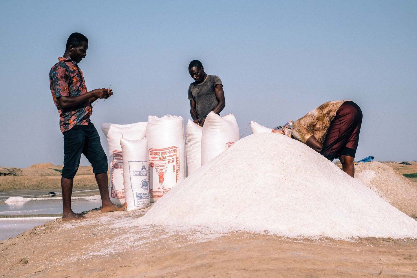 Salt Winning In The Songor Lagoon: Adrian Morris Photographs The ...