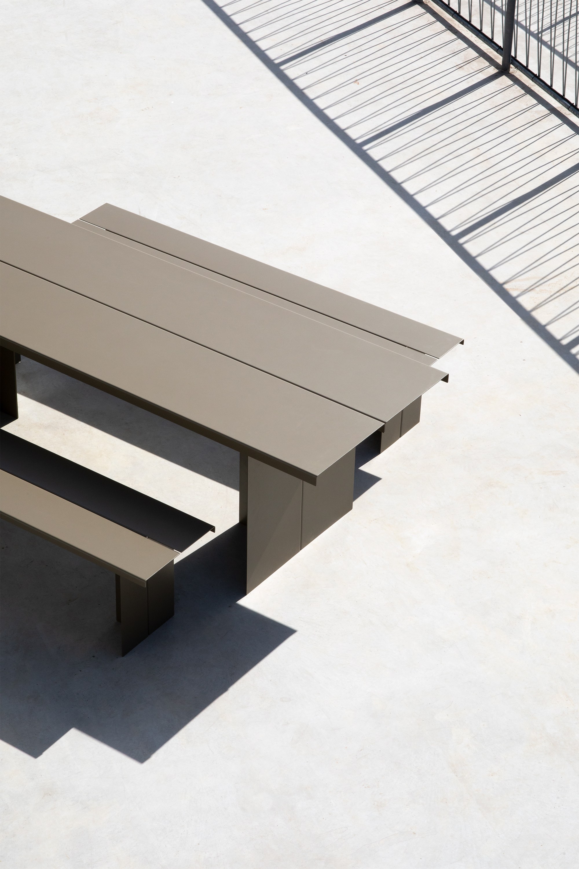 This Angular Table Setting Draws Inspiration From The Architectural ...