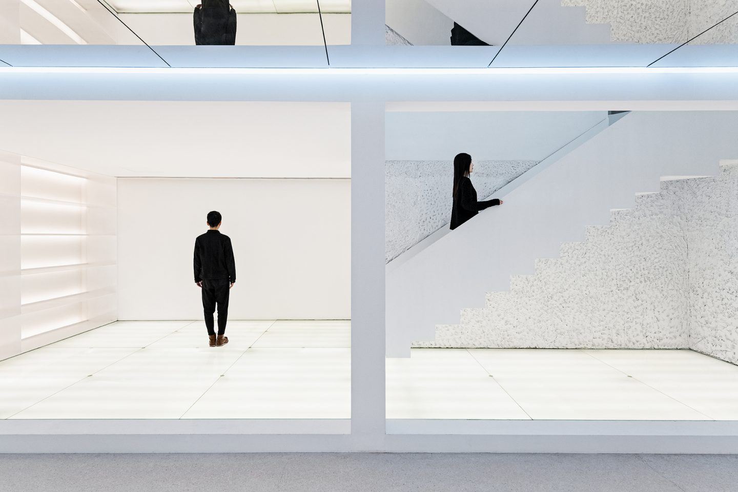 This Mirror-Lined Designer Boutique In Beijing Is Filled With Greenery ...
