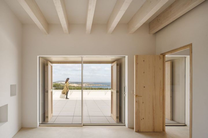 On The Island Of Menorca, Nomo Studio Has Created A House Of Ocean ...