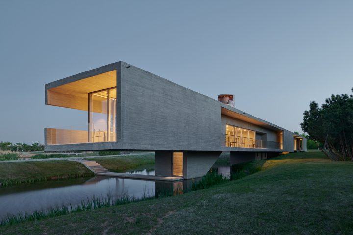 Trace Architecture Office Designs A Space To Enjoy China’s Swan Lake ...