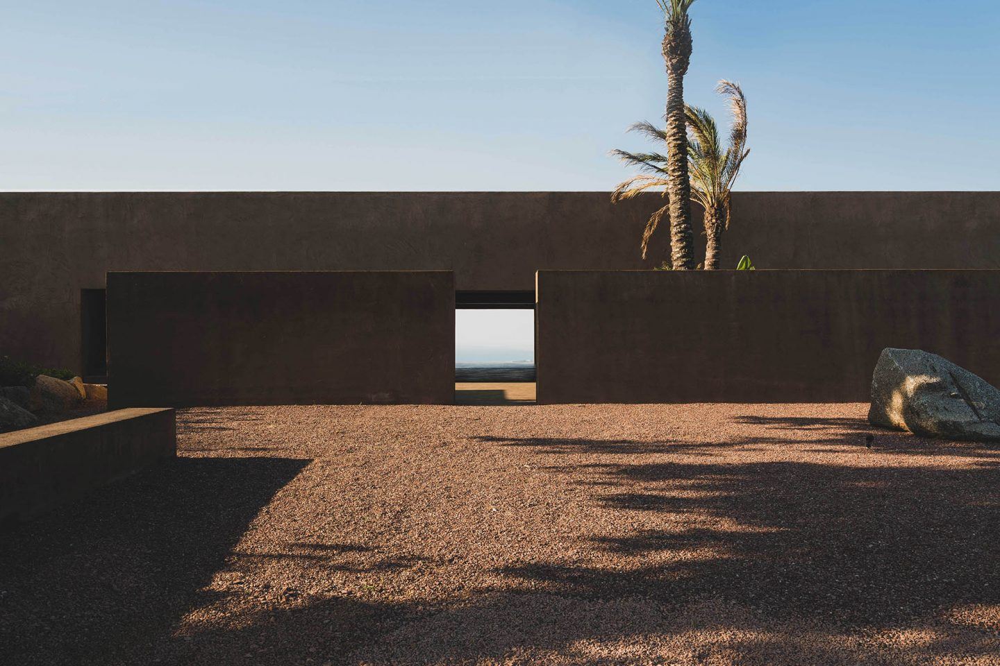 Clemente Vergara’s Photography Celebrates Minimalism, Geometry, And ...