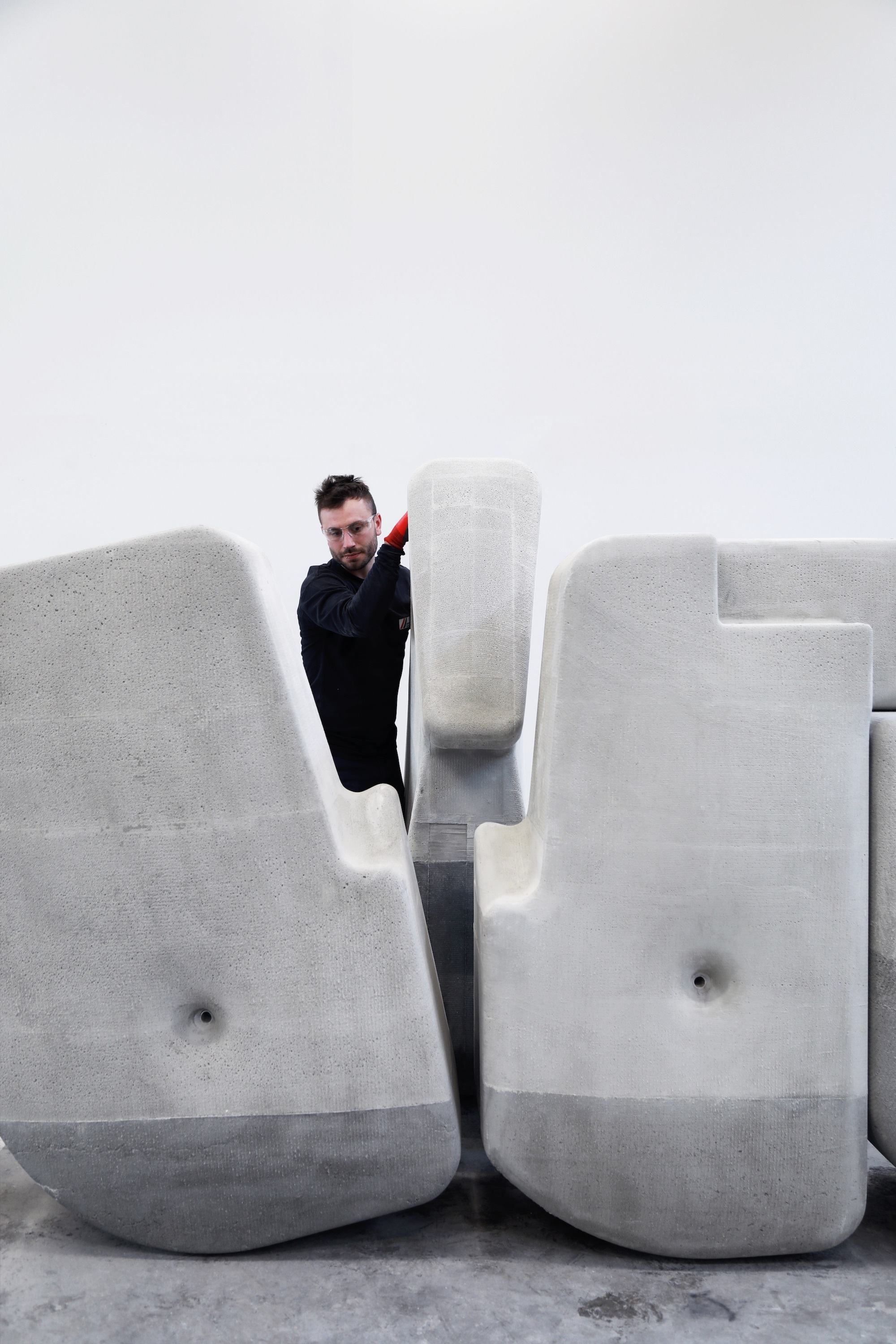 Matter Design Studio Moves Concrete Sculptures Weighing Tons With Just ...