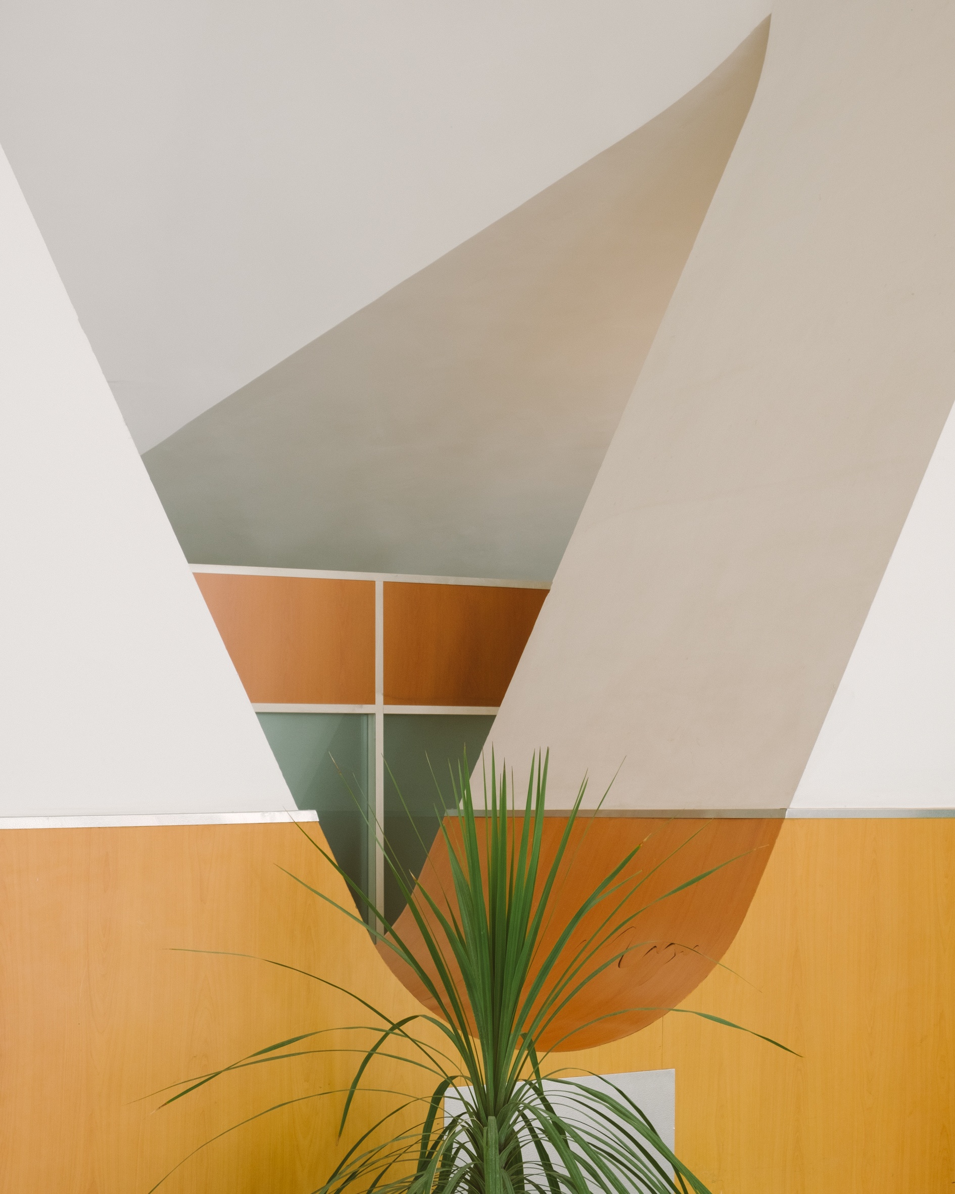 Clemente Vergara’s Photography Celebrates Minimalism, Geometry, And ...