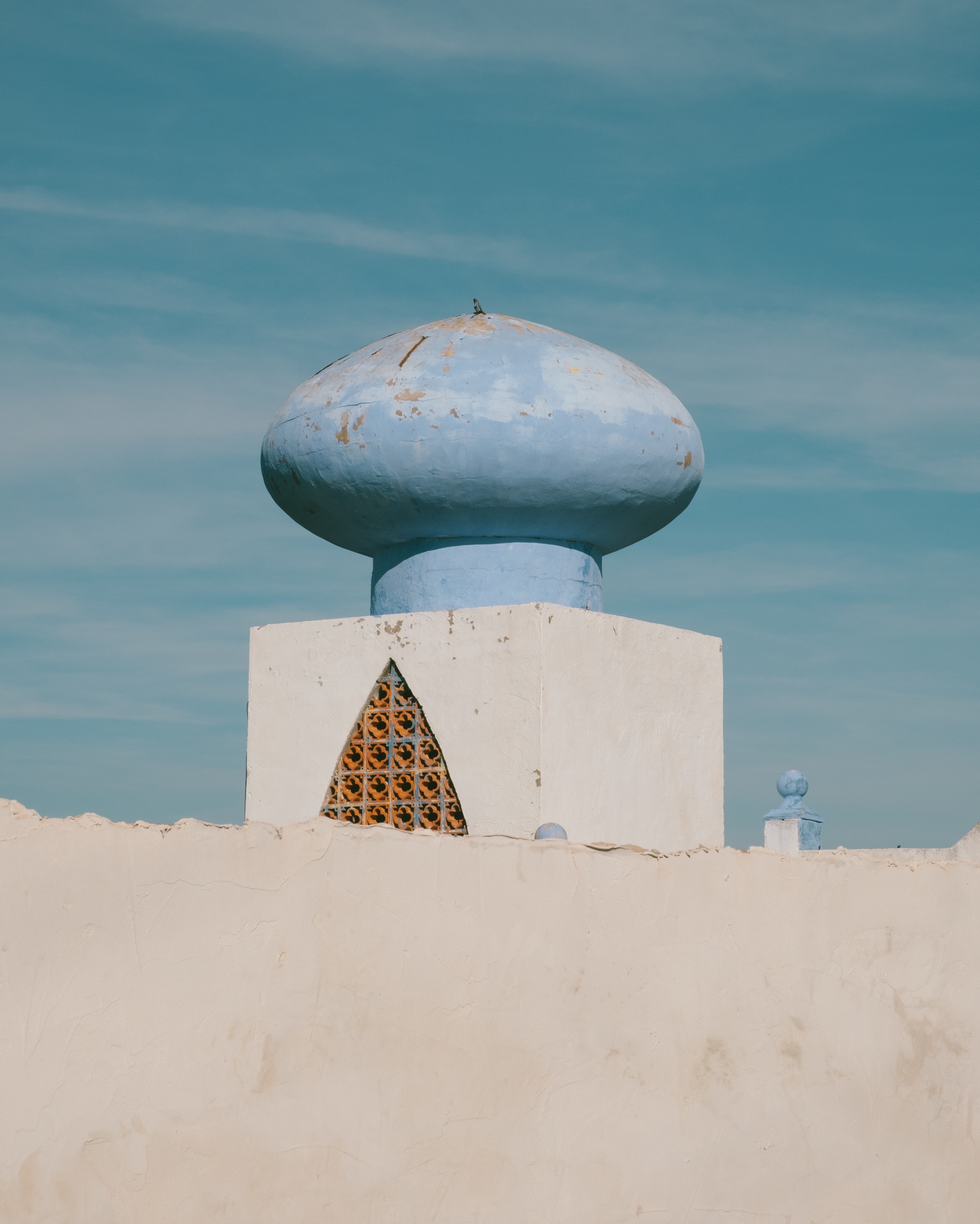 Clemente Vergara’s Photography Celebrates Minimalism, Geometry, And ...