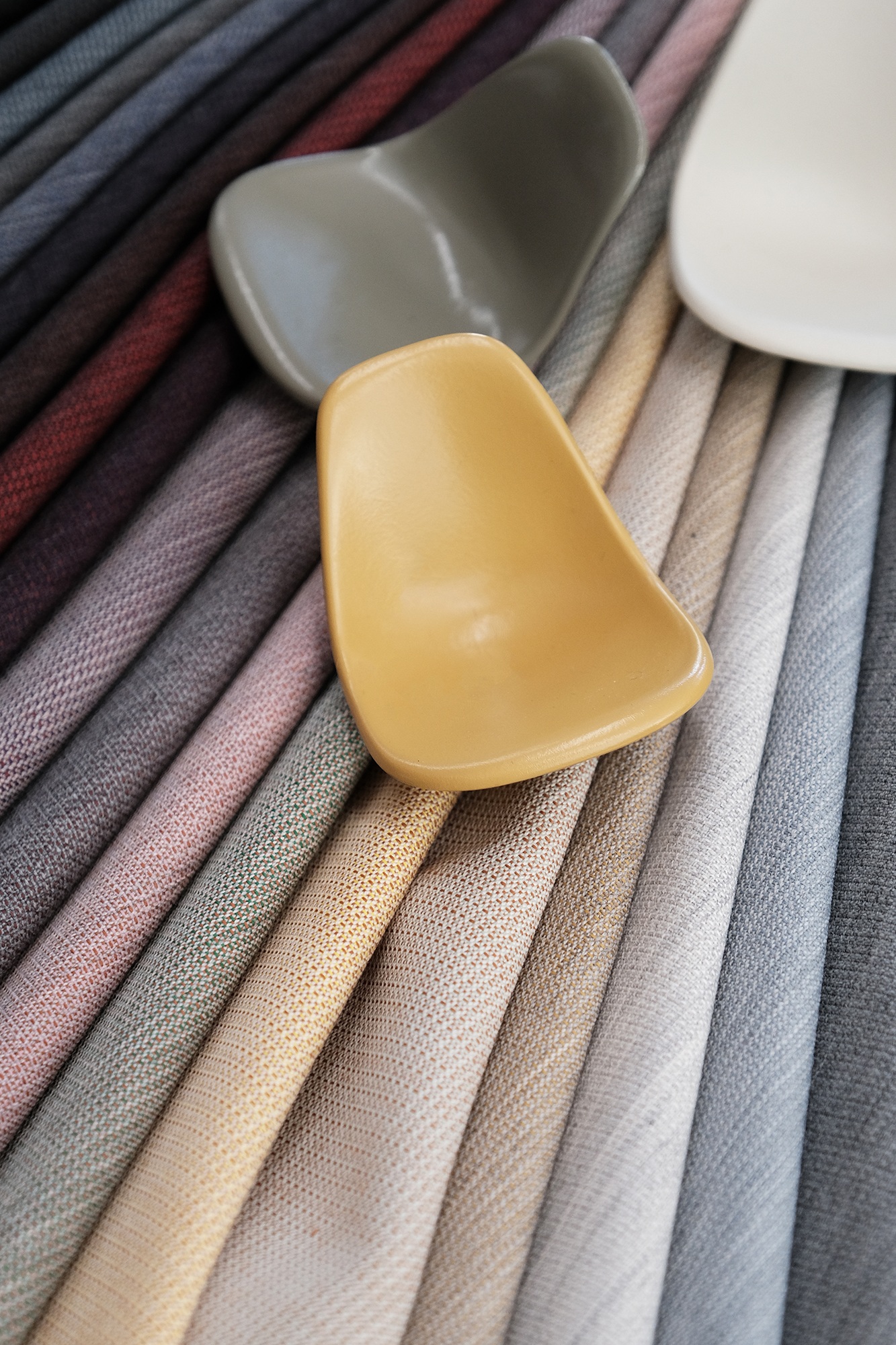 Vitra Pushes The Boundaries Of Textile Design And Modern Weaving ...