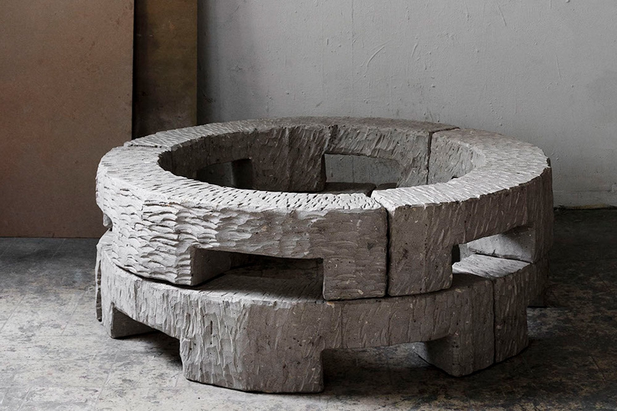 A Collection Of Primitive Concrete Furniture References The ...