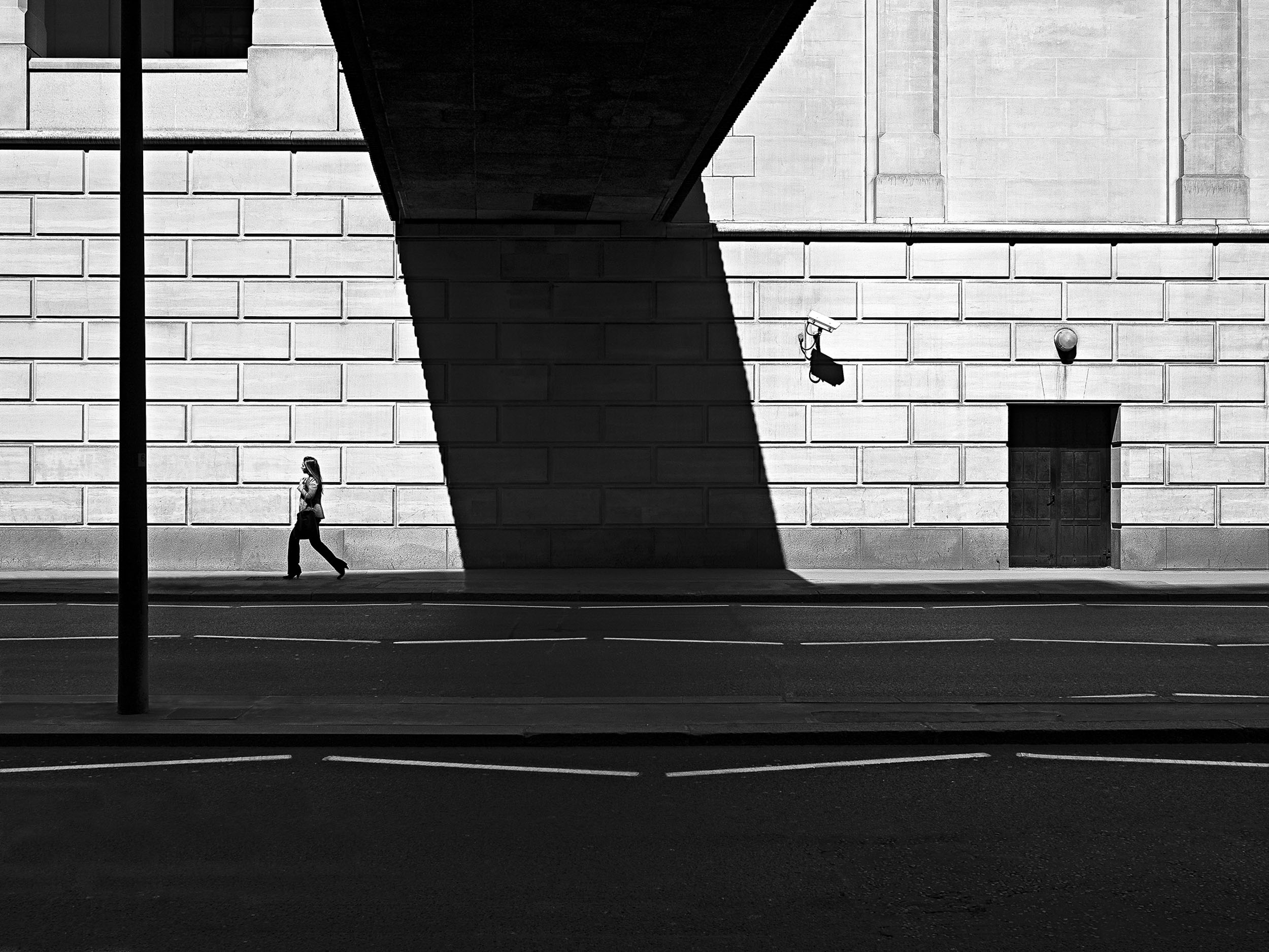 Rupert Vandervell Photographs The Streets Of London With Patience And ...