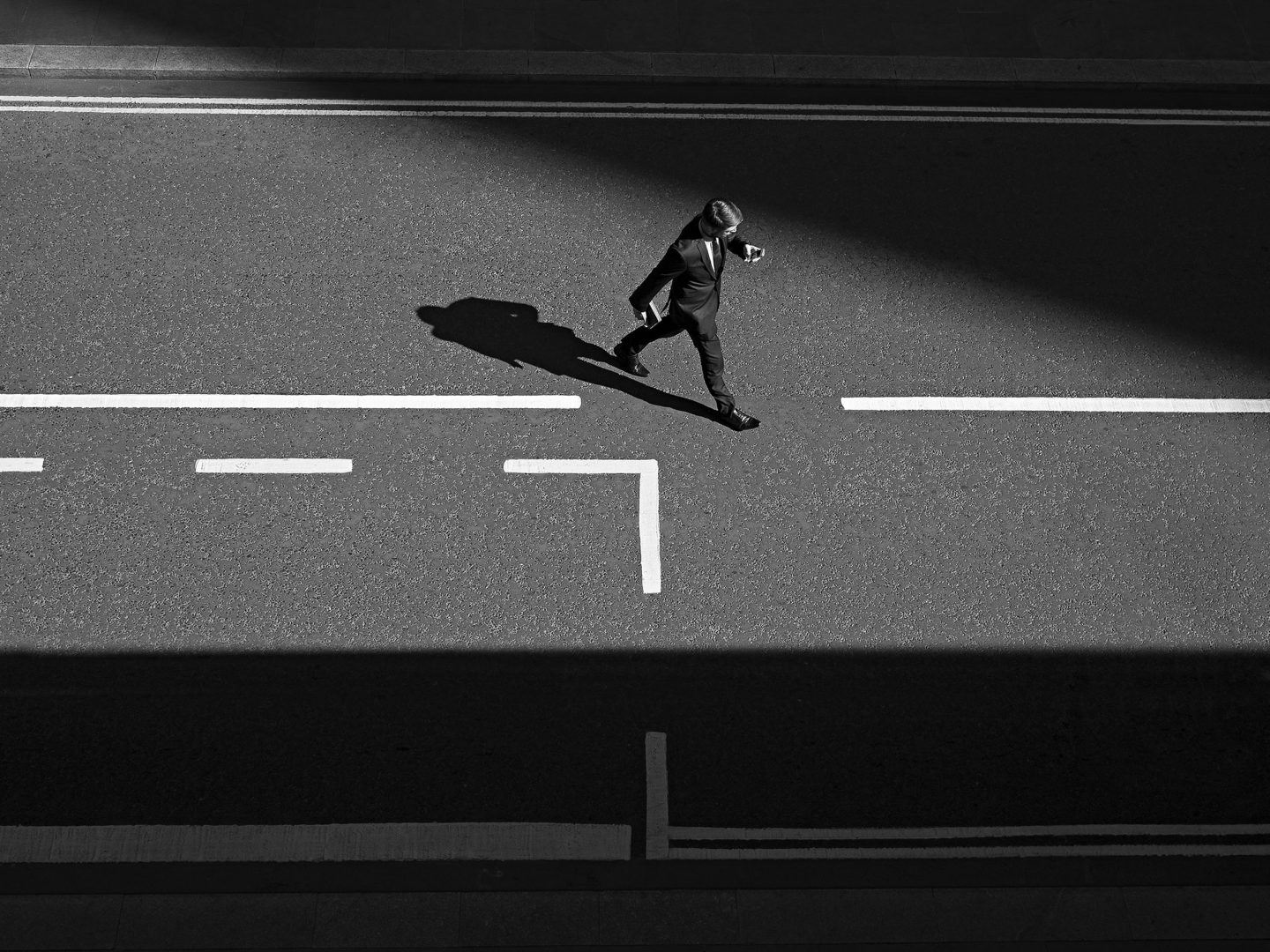 Rupert Vandervell Photographs The Streets Of London With Patience And ...