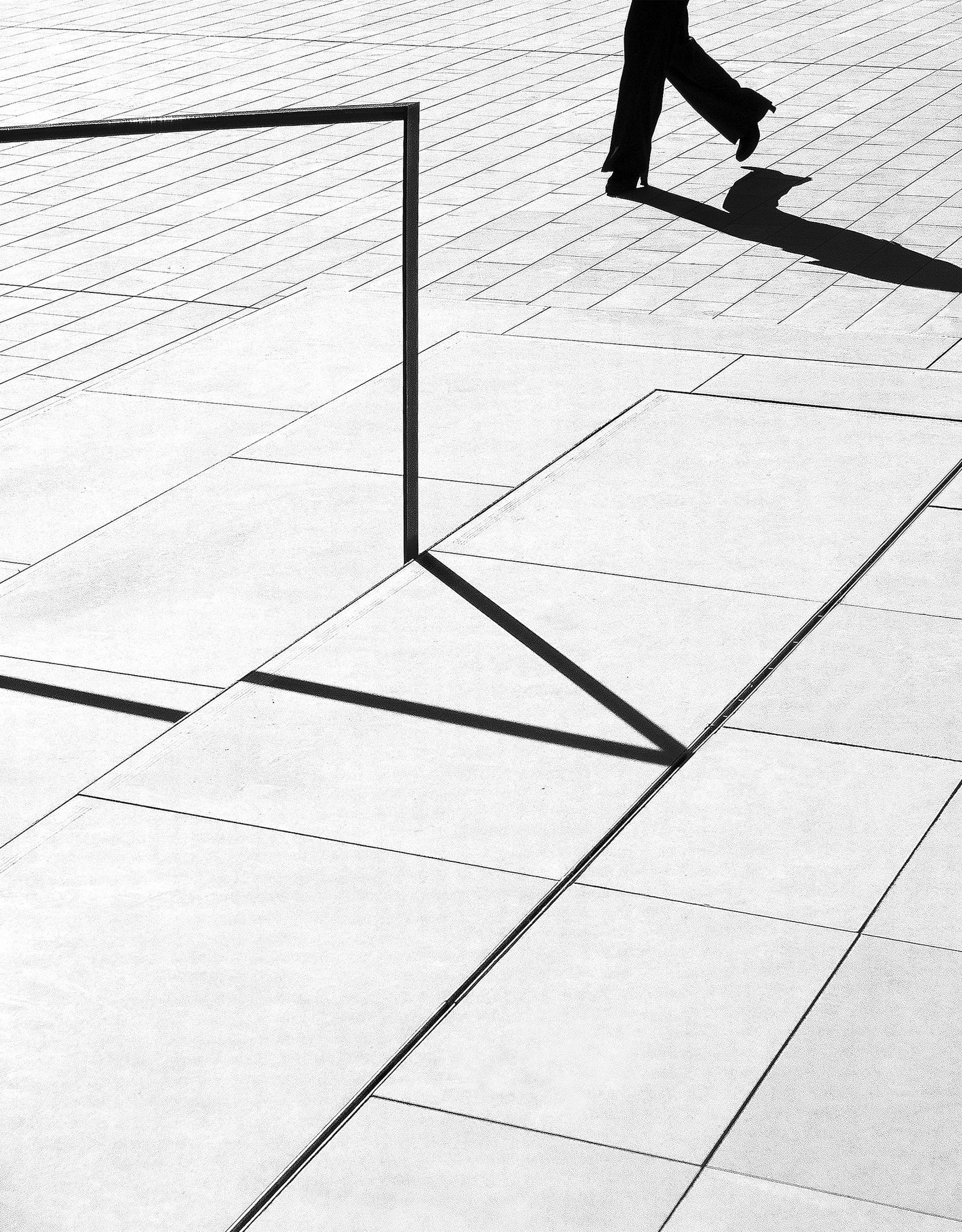 Rupert Vandervell Photographs The Streets Of London With Patience And ...
