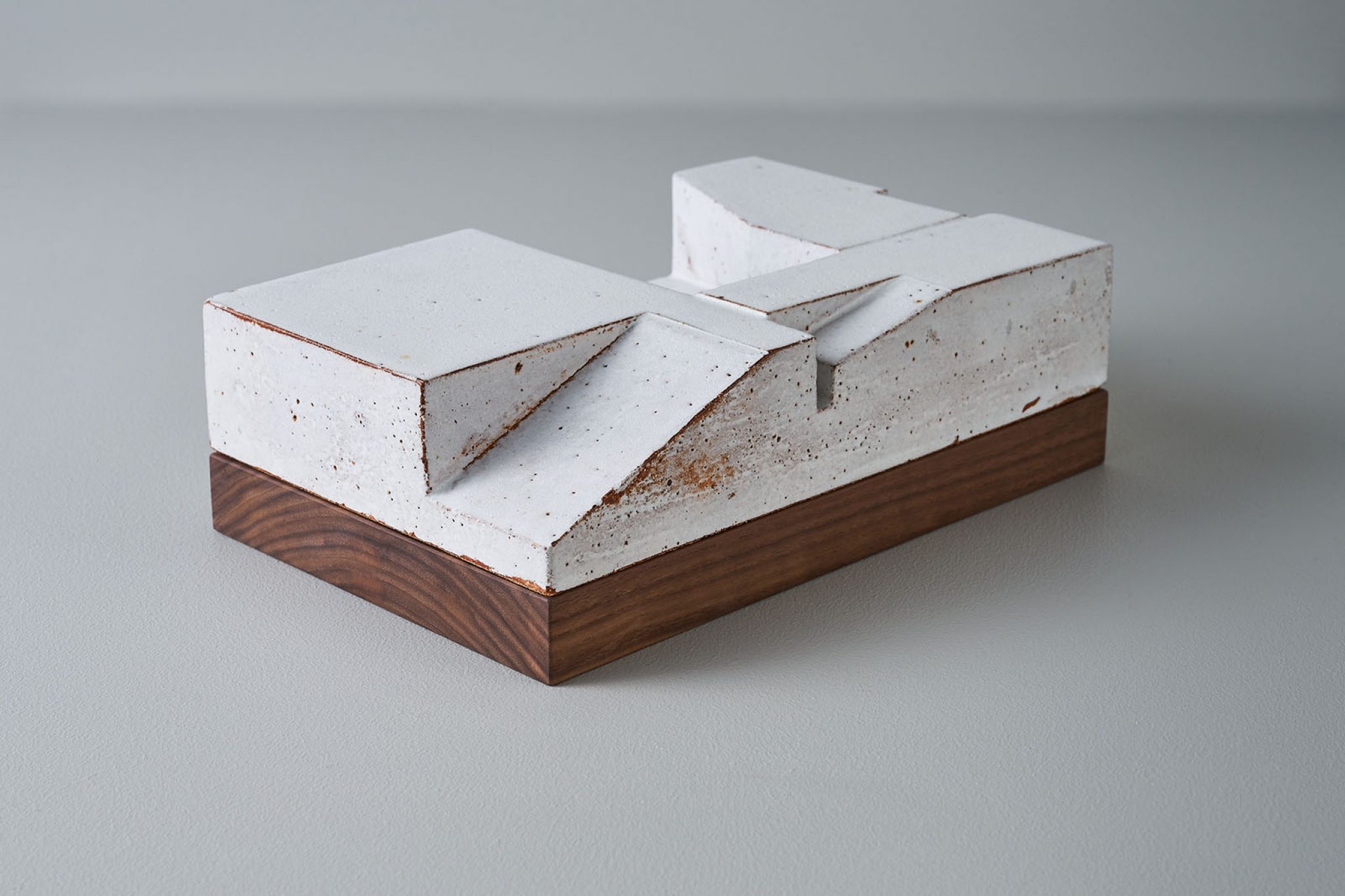 Bruce Rowe’s Structures Explores The Phenomenon Of Light - IGNANT