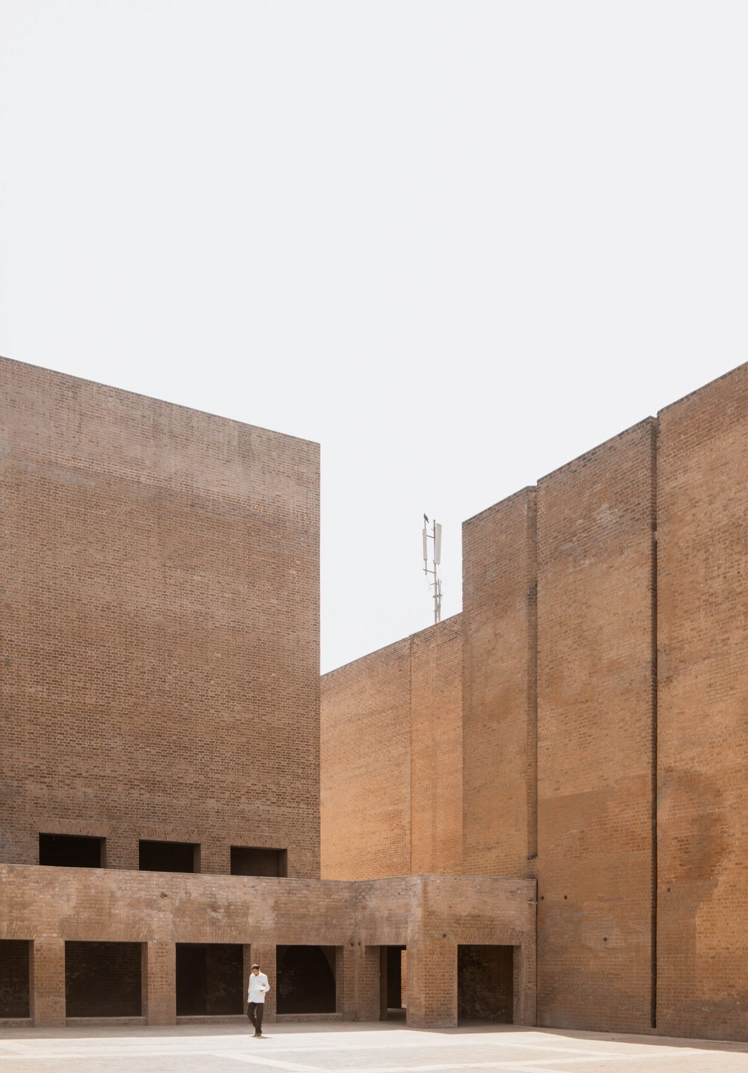 Louis Kahn’s Indian Institute Of Management In Ahmedabad Is An ...