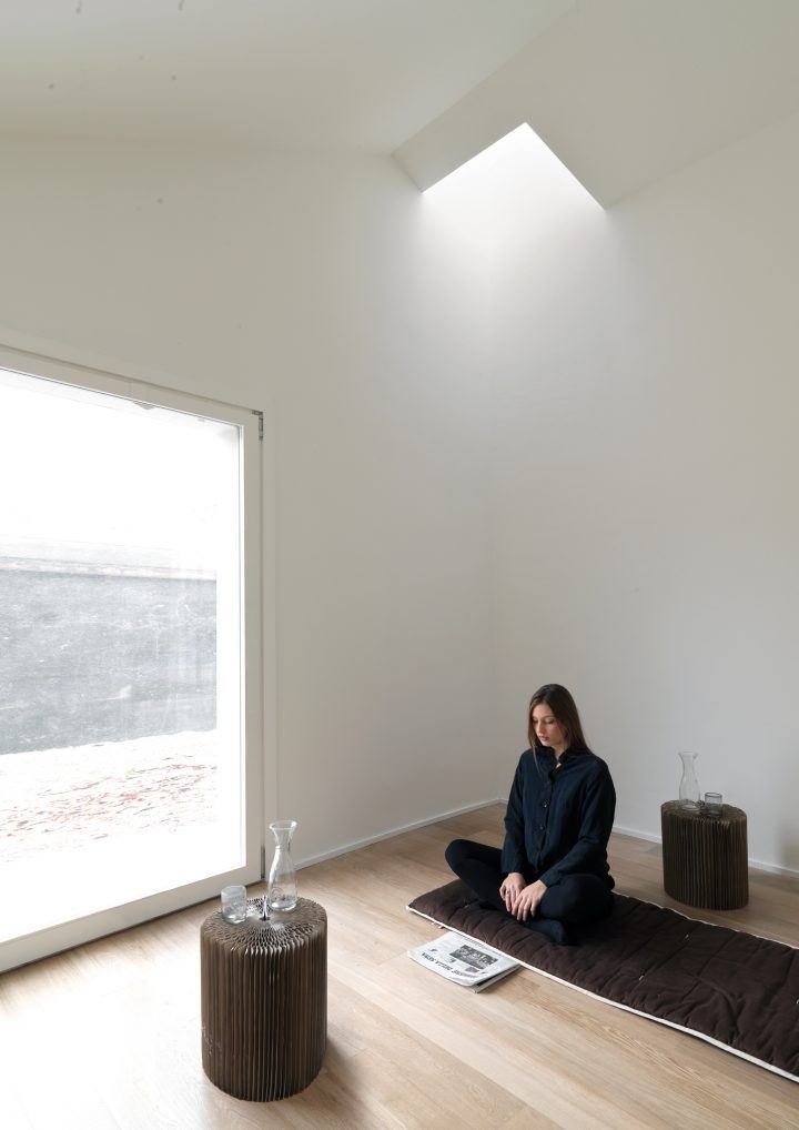 The Design And Character Of Wiggly House In Como Reflects The Essence ...