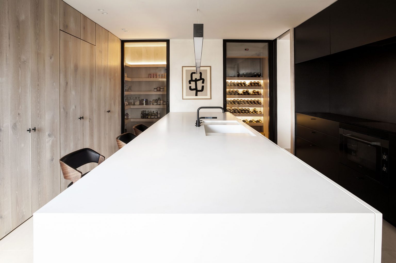 A Neutral Color Palette And Bespoke Interiors Define This Sophisticated ...