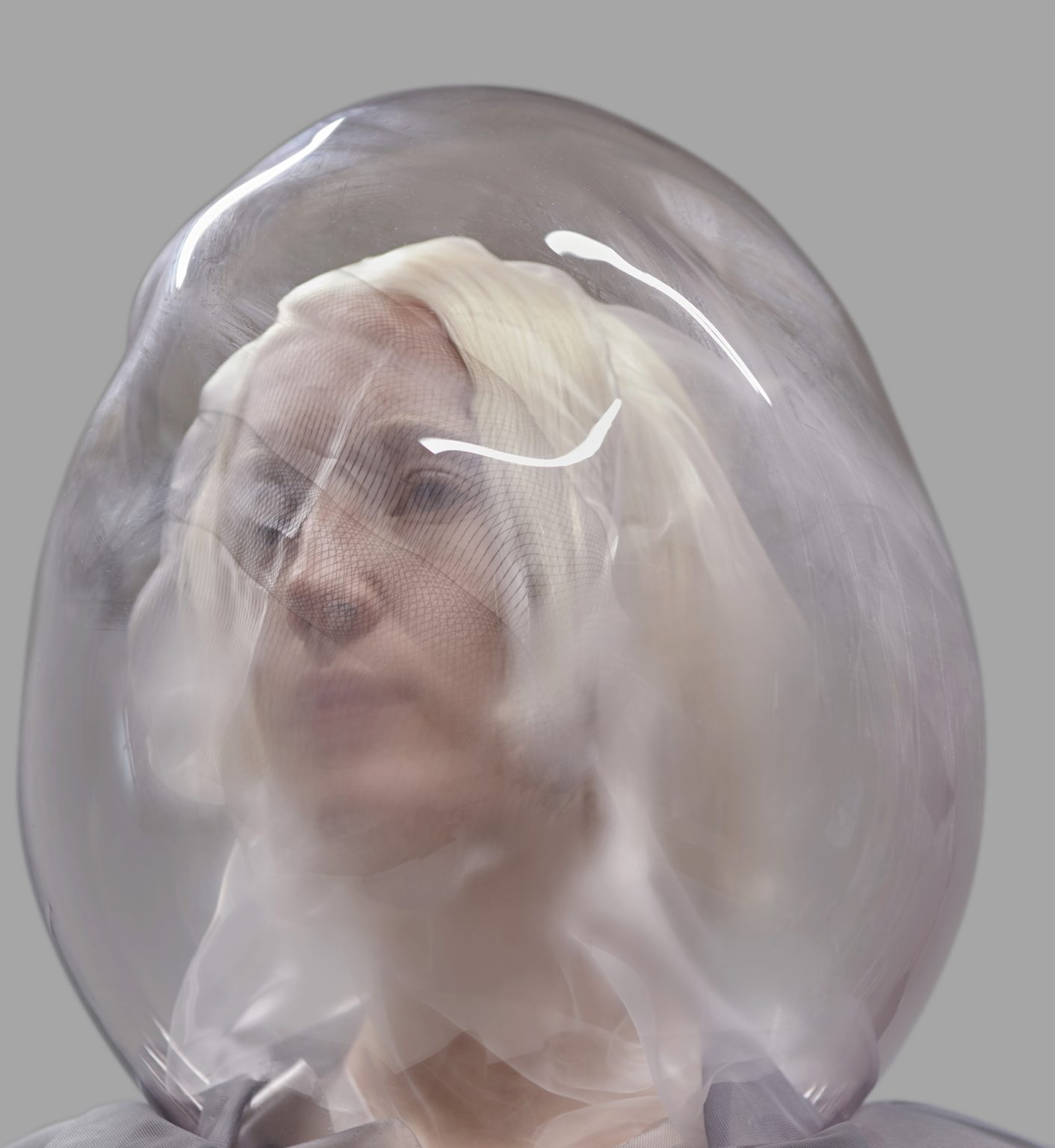 Designer Ying Gao Creates Robotic Clothing That Reacts To The Chromatic ...