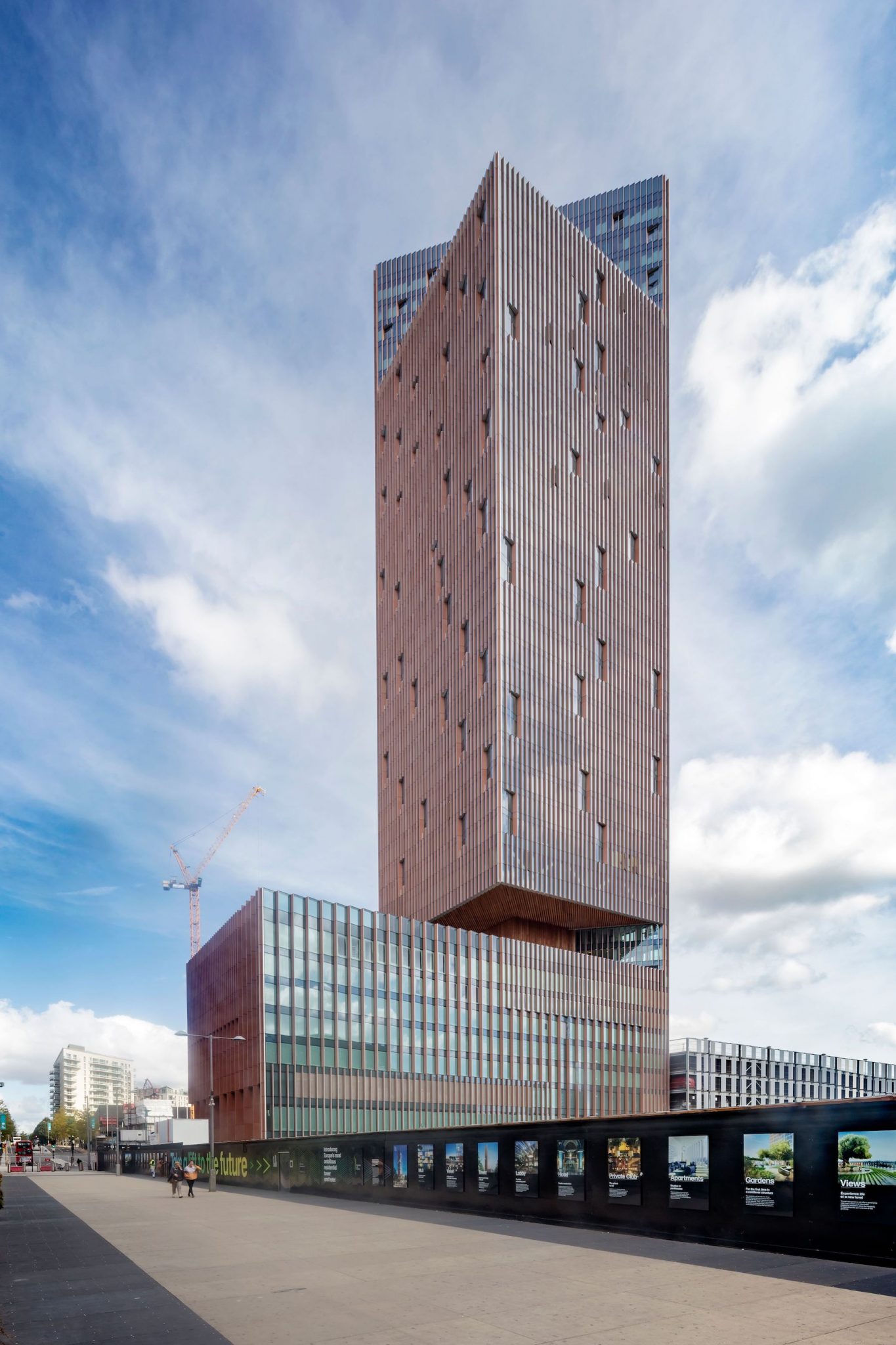 Manhattan Loft Gardens · London, UK - IGNANT