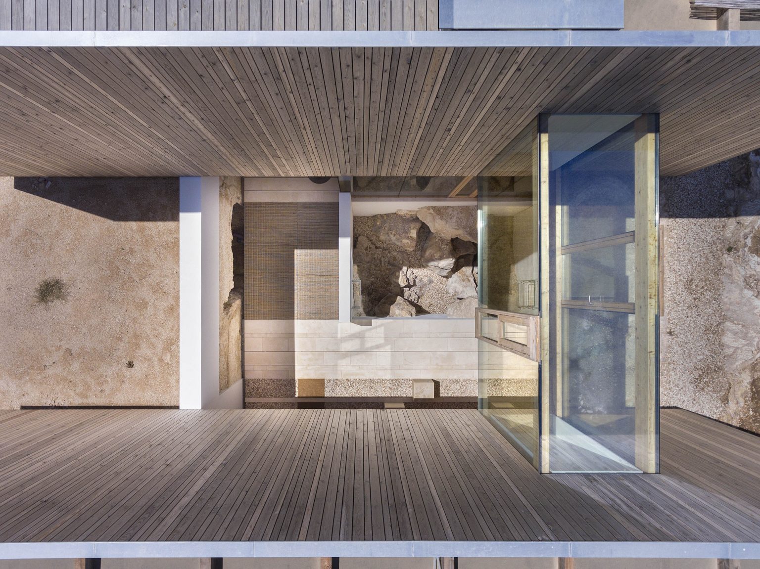 Marià Castelló Martínez Designs “A House Nested In The Stone” On A ...
