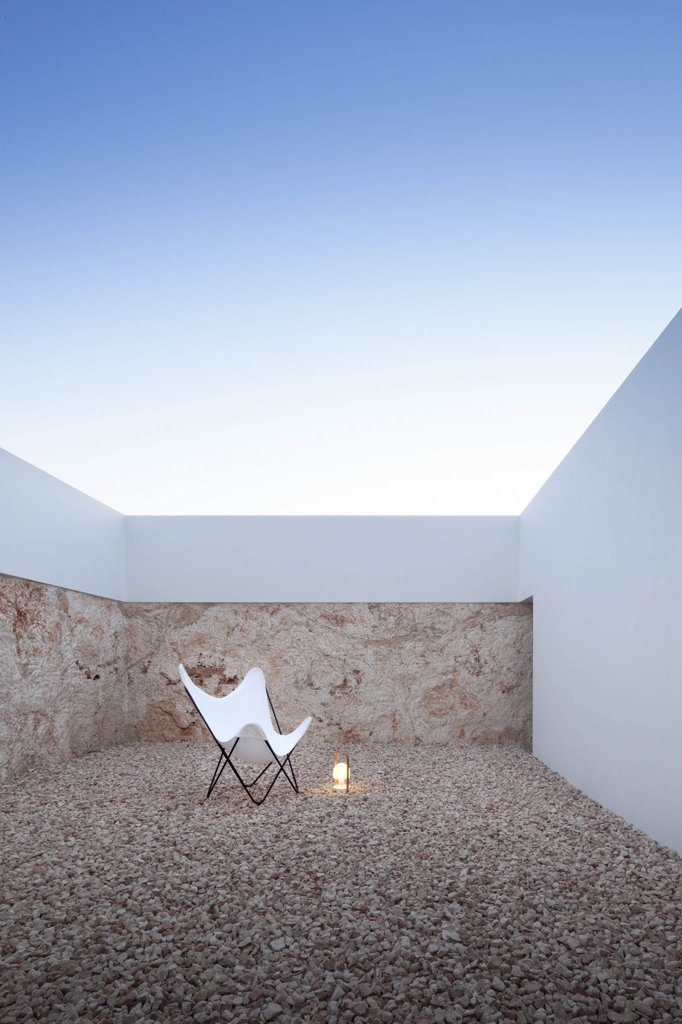 Marià Castelló Martínez Designs “A House Nested In The Stone” On A ...