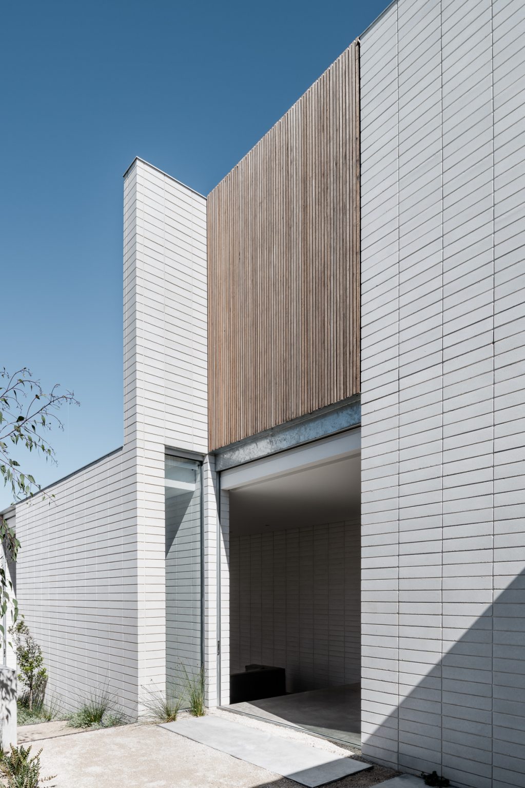 Edsall Street Blends Opposing Architecture Together To Create A ...