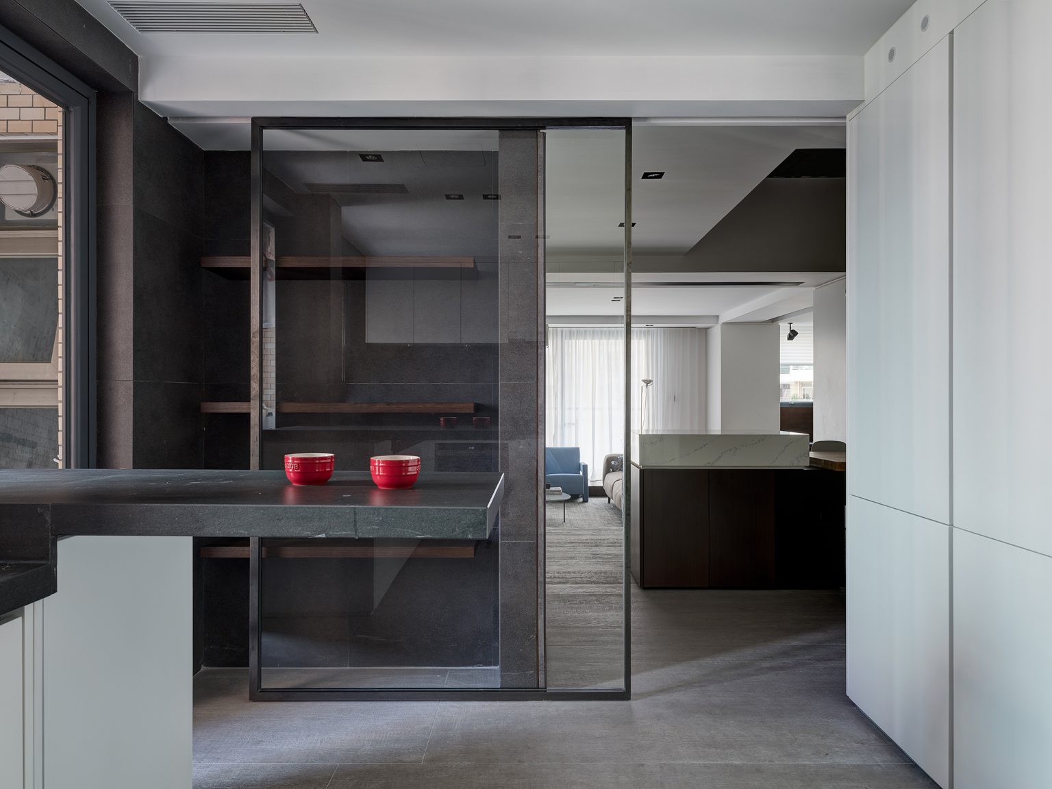 Neat Lines And Blocks Create Multifunctional Spaces In Explorative Home ...