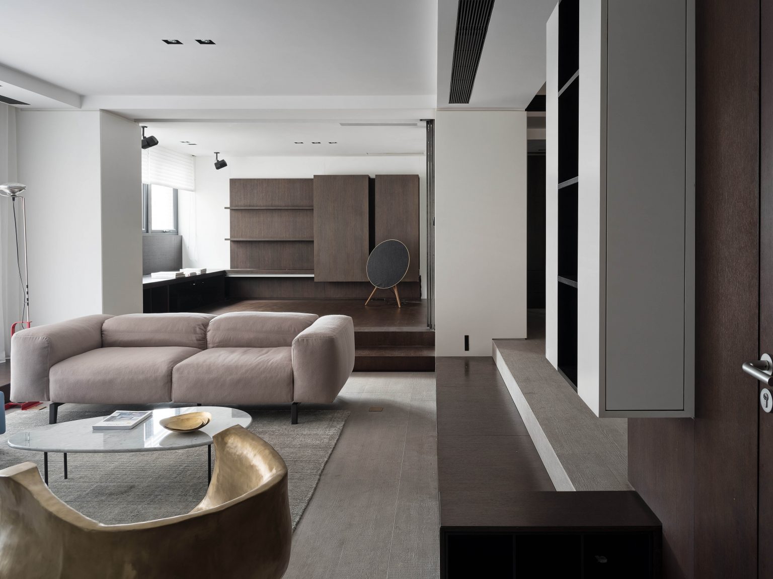 Neat Lines And Blocks Create Multifunctional Spaces In Explorative Home ...