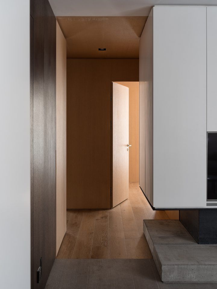 Neat Lines And Blocks Create Multifunctional Spaces In Explorative Home ...