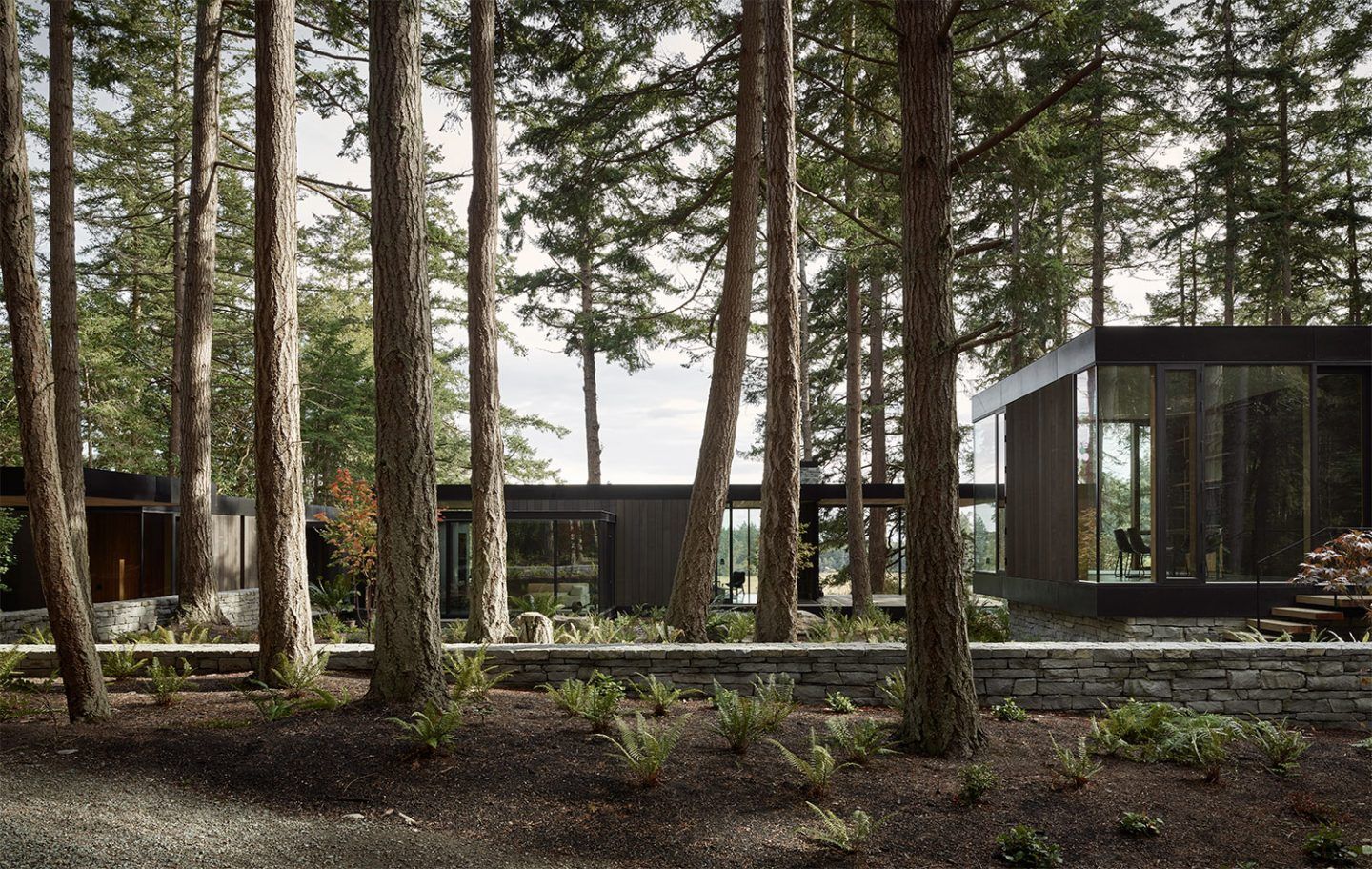 On Washington’s Whidbey Island, MWWorks Designs A Modern Farm Retreat ...